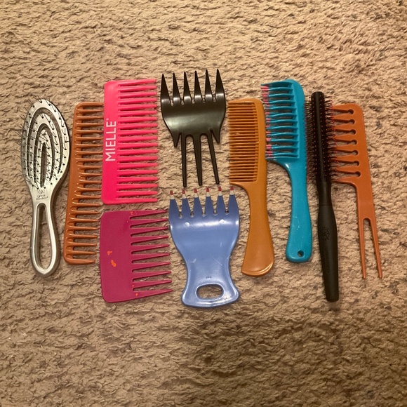 Hair | Vintage Combs And Brushes | Poshmark